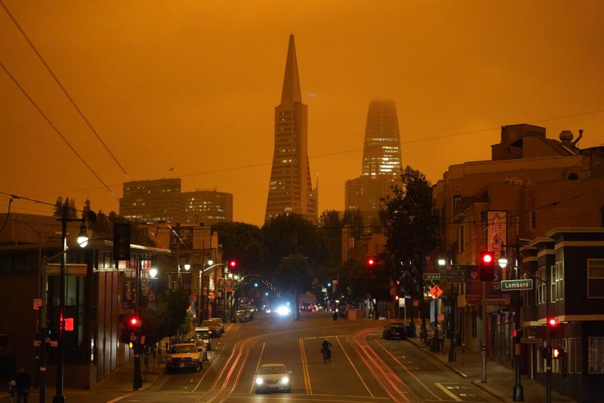 In Pictures: Massive Fire & Thick Smoke Turns Skies Orange in ...