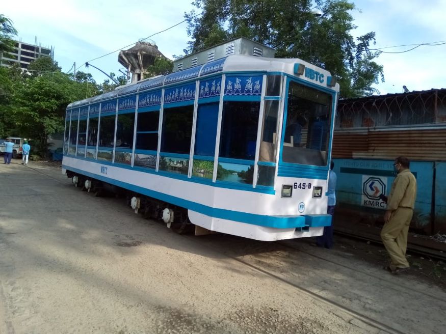 Kolkata to Get Tram Library to Read During Ride Through City's Iconic ...