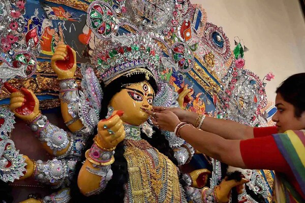 Durga Pujo News: Latest Durga Pujo News and Updates at News18