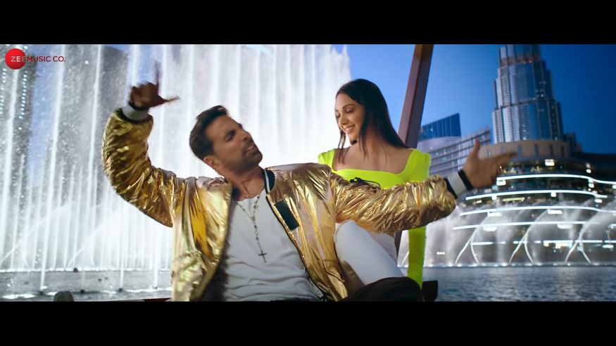 Kiara Advani Sets Temperature Soaring With Her Moves in Burj Khalifa ...