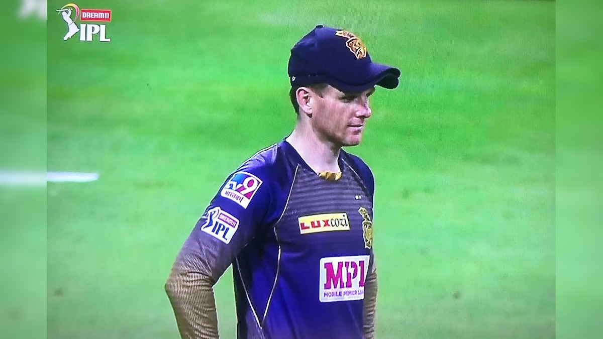 Why Cricket Players are Spotted Wearing Two Caps During IPL 2020? All ...