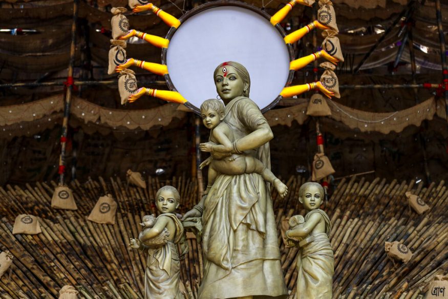 Durga Puja 2020: Goddess Durga Takes the Form of Migrant Mother in This ...