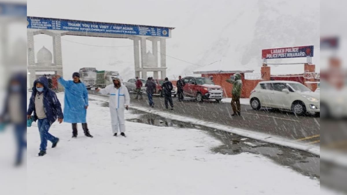 Ladakh's Drass and Adjoining Areas Experience Winter Season's First ...