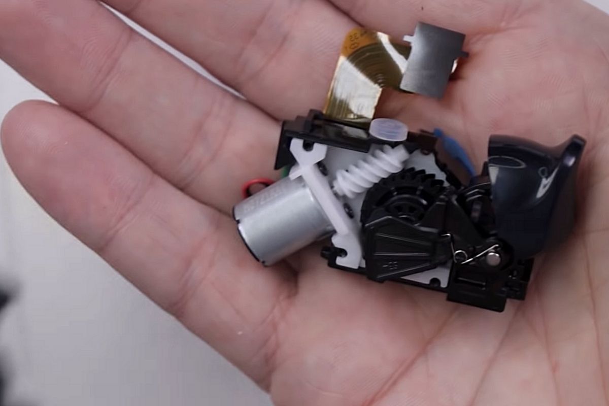 InPhotos: Here's How Sony PlayStation 5 DualSense Controller Compares ...