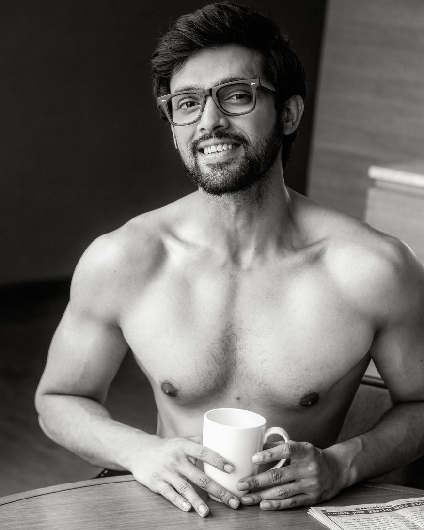 In Pics: Parth Samthaan Shows off His Hot Bod as He Goes Shirtless - News18