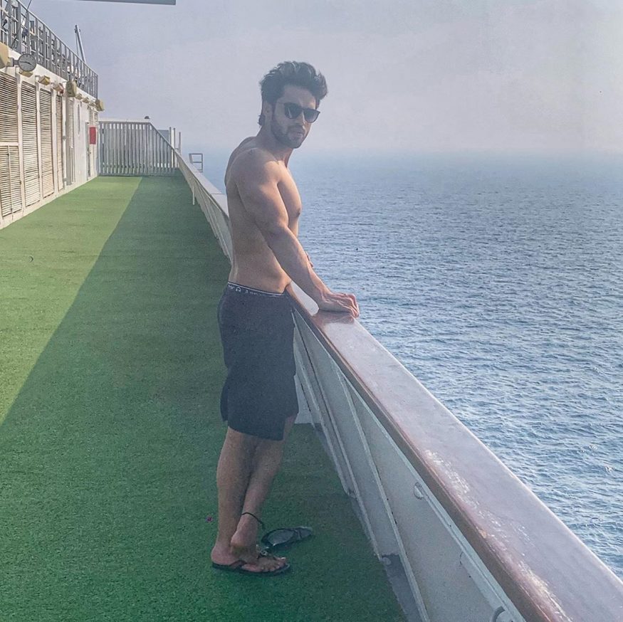 In Pics: Parth Samthaan Shows off His Hot Bod as He Goes Shirtless - News18
