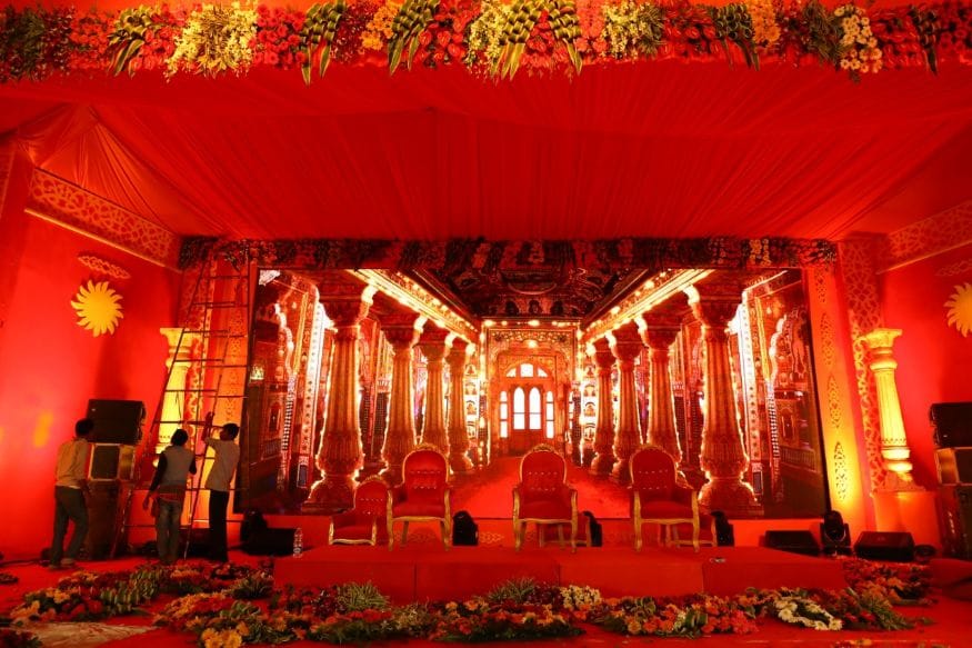 UP CM Yogi Adityanath Inaugurates 'Deepotsav' in Ayodhya; See Pics - News18