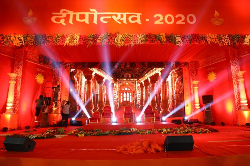 UP CM Yogi Adityanath Inaugurates 'Deepotsav' in Ayodhya; See Pics - News18