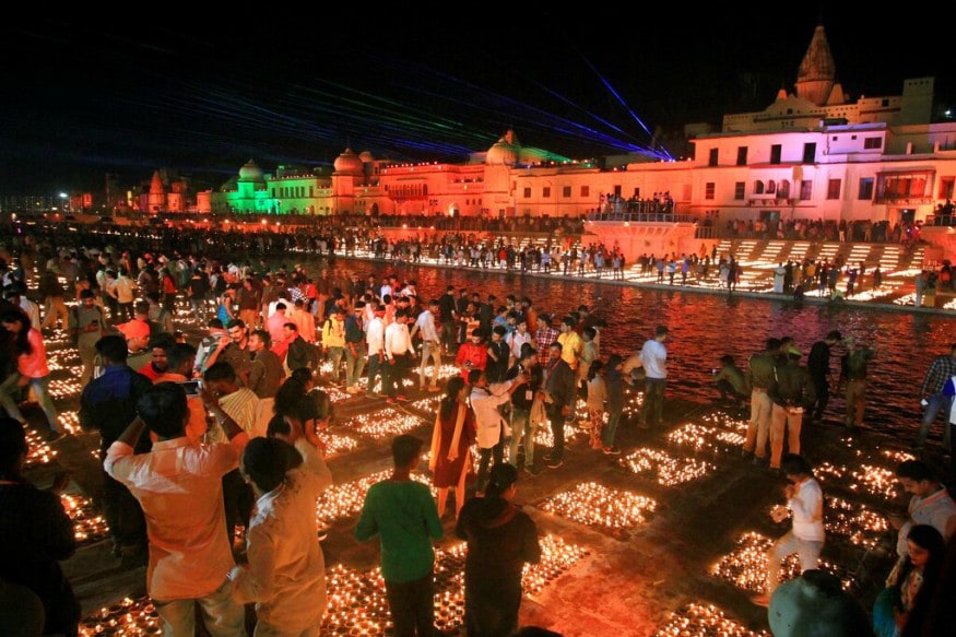 UP CM Yogi Adityanath Inaugurates 'Deepotsav' in Ayodhya; See Pics - News18