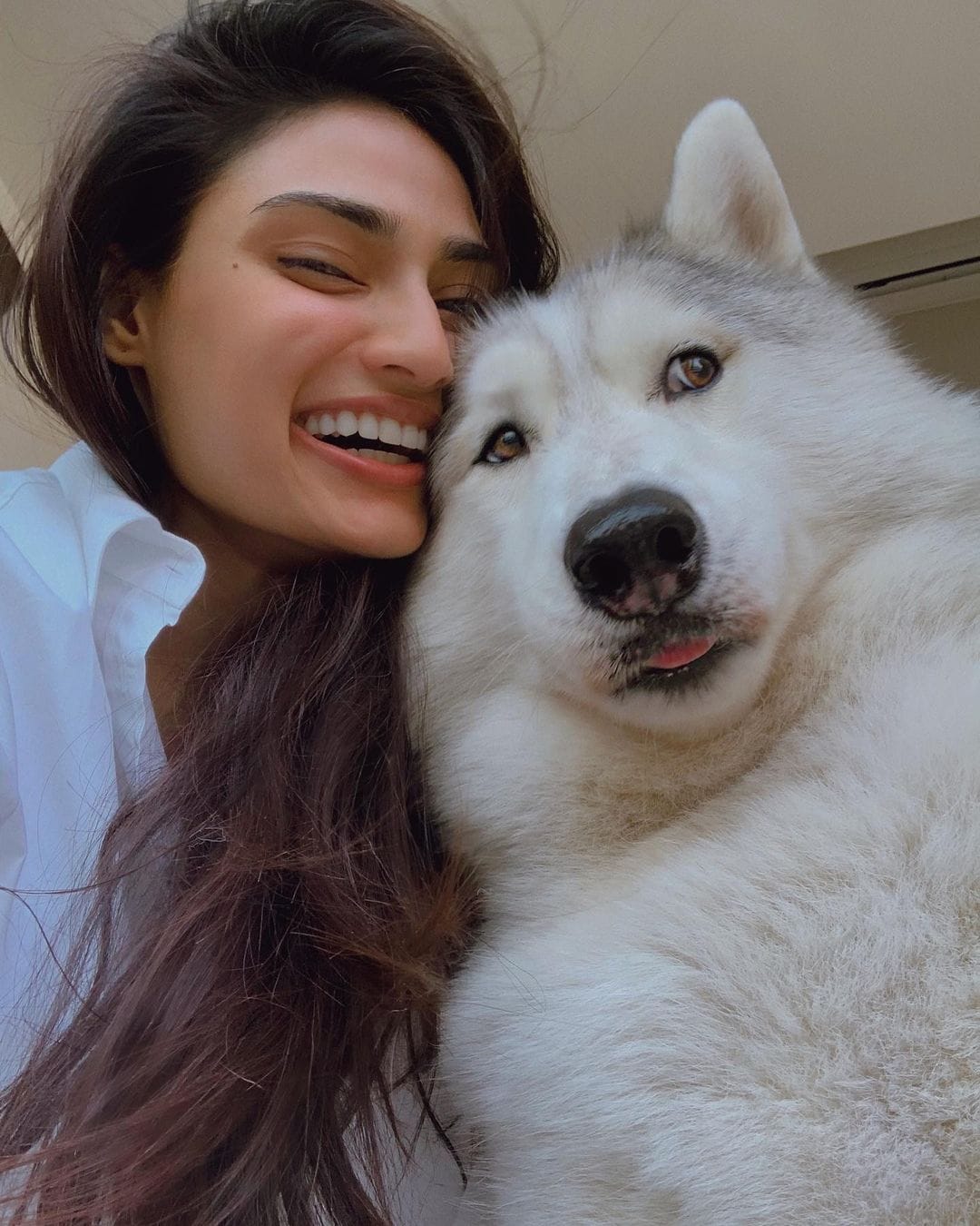 Sonakshi Sinha Channels Dog Love in an Adorable Insta Post - News18