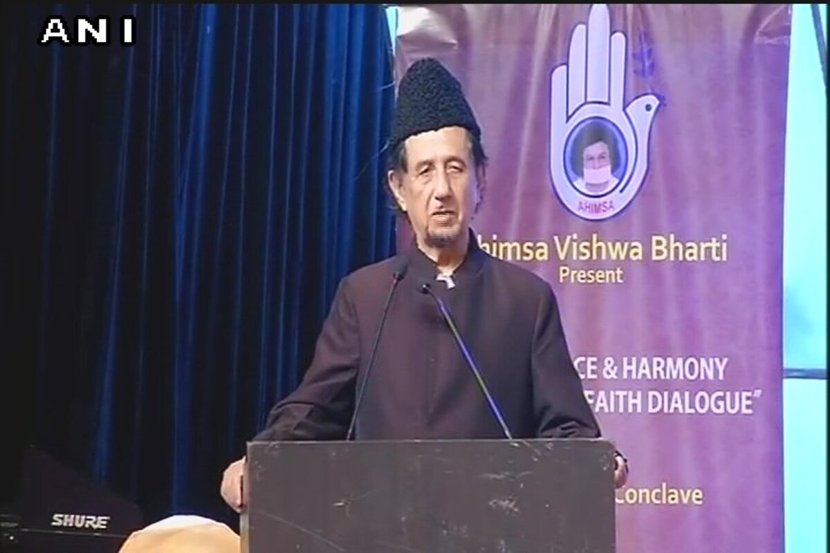 Muslim Cleric and AIMPLB Vice President Maulana Kalbe Sadiq Dies at 83