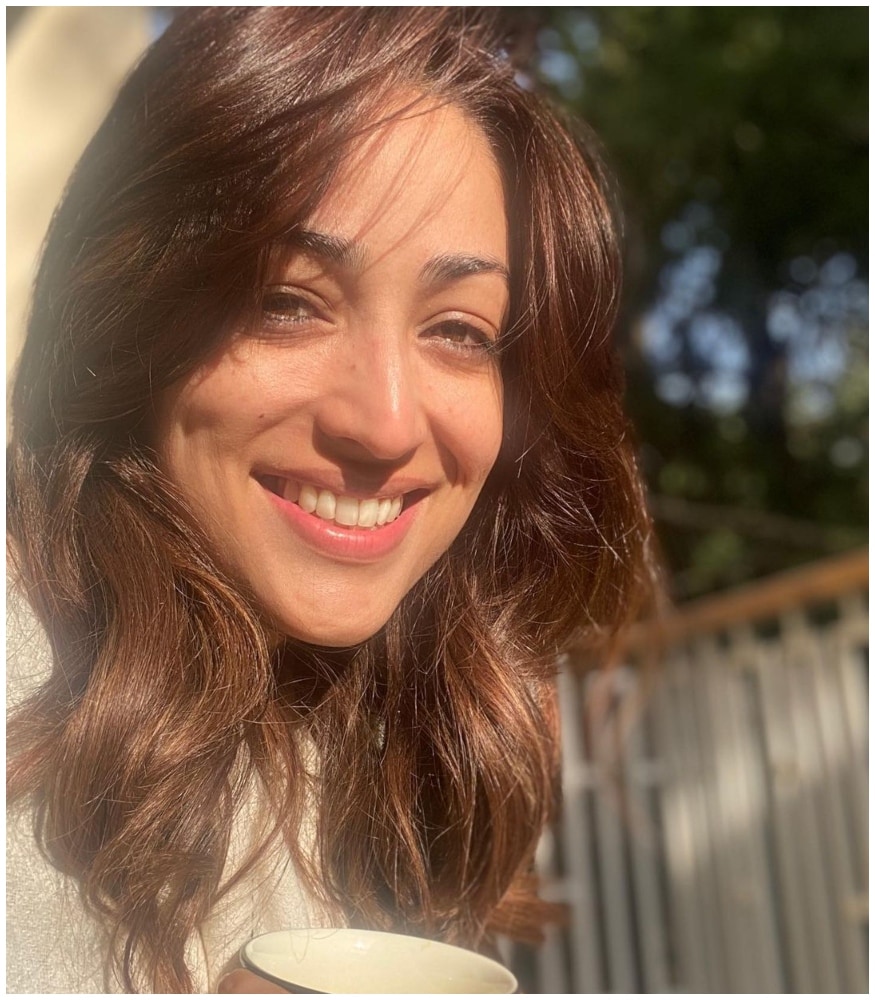 Yami Gautam Begins Birthday by Seeking Blessings at a Temple in Kangra ...