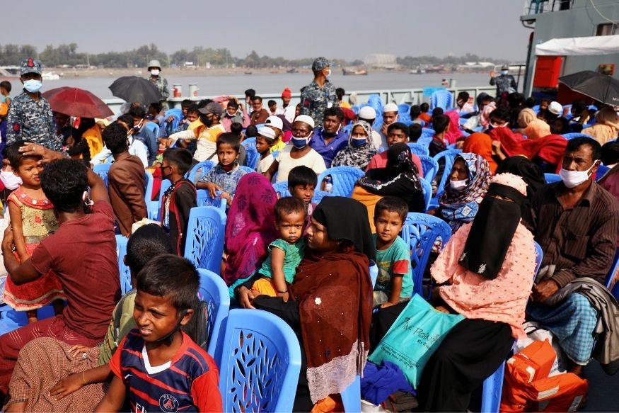 In Photos: Bangladesh Ships Over 1,500 Rohingya Refugees to Remote ...
