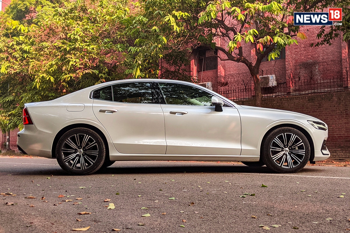 In Pics: All-New Volvo S60 - Detailed Look at Design, Features ...