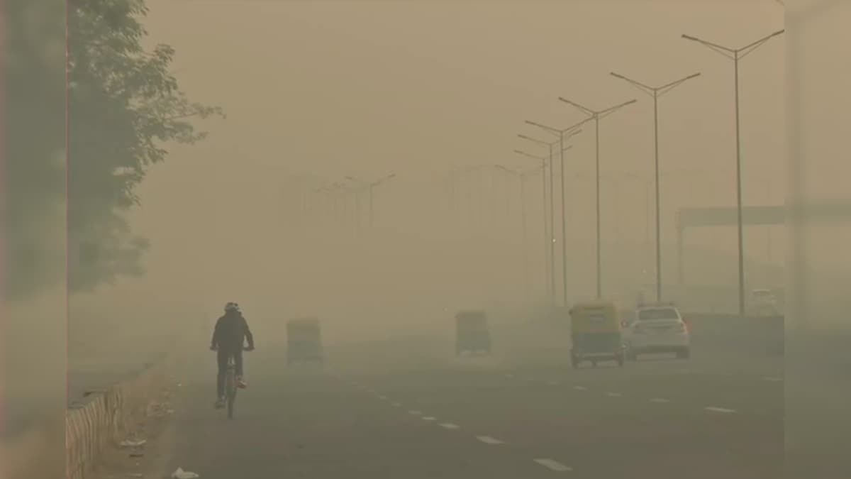 Moderate Fog in Delhi, Minimum Temperature Below 5 Deg C