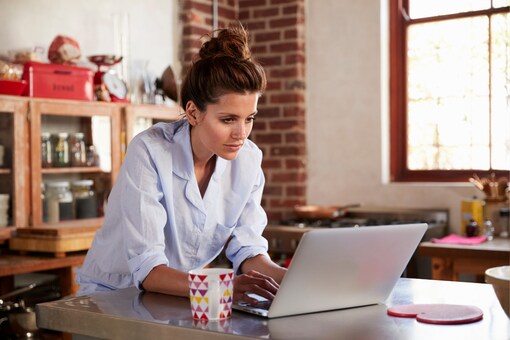 Ditch the Formals: Working in Pyjamas Doesn't Hamper Your Productivity ...