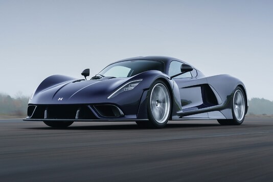 Hennessey Eyeing New Speed Record of 500.5 Kmph Land Speed With Venom ...