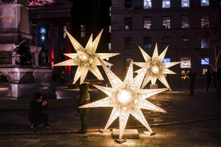 In Pictures: Here's How the World Celebrated the Pandemic Christmas ...