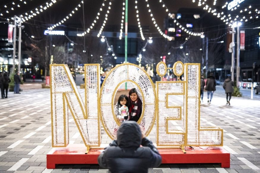 In Pictures: Here's How the World Celebrated the Pandemic Christmas ...