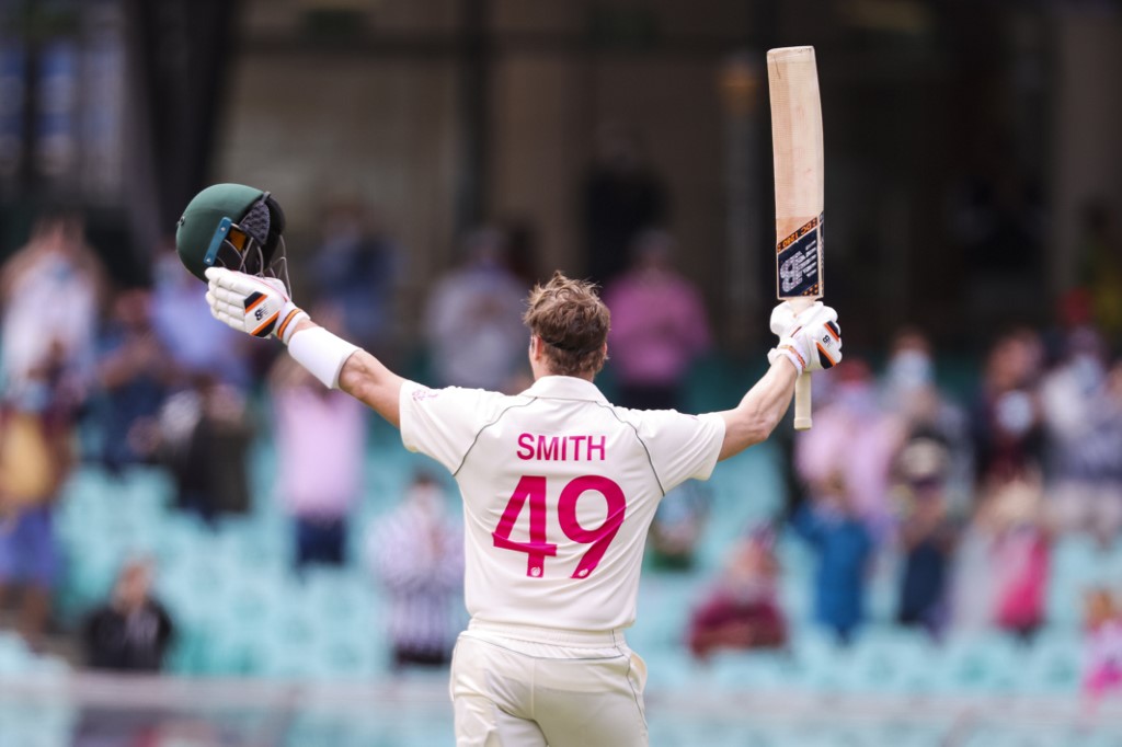 IN PICS: Steve Smith Roars Back To Form With 27th Test Century - News18