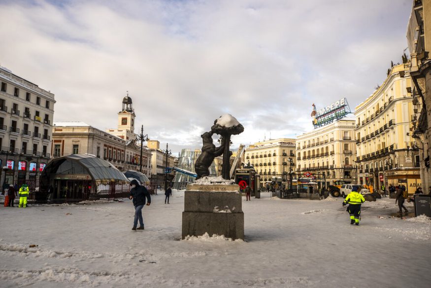 Heavy Snowfall Dips Mercury Level in Spain to Its Lowest in 20 Years
