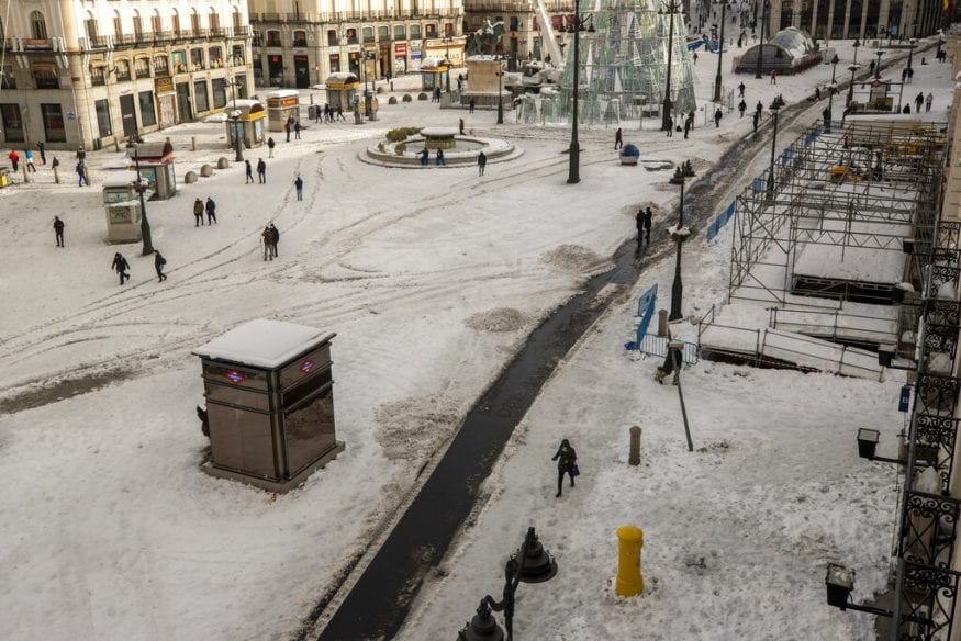 Heavy Snowfall Dips Mercury Level in Spain to Its Lowest in 20 Years ...