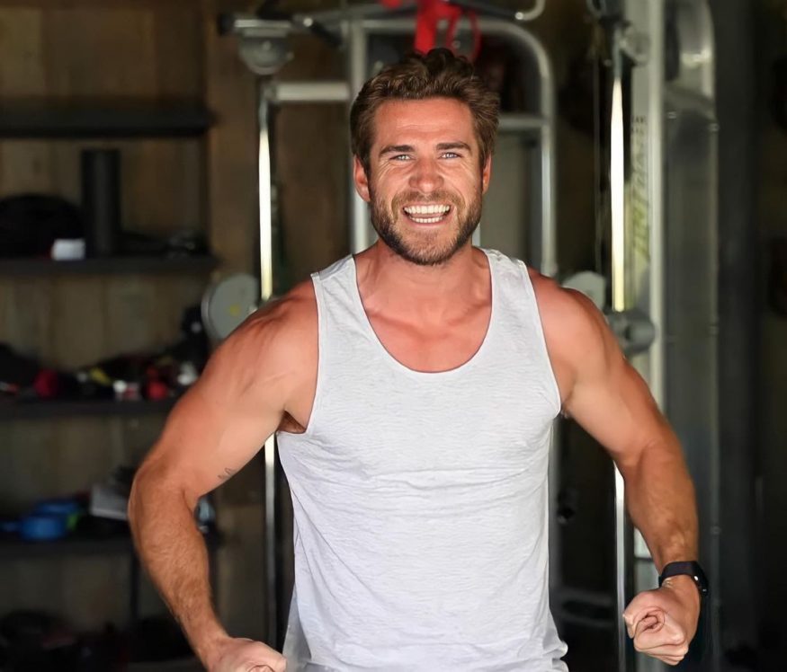 Happy Birthday Liam Hemsworth! Drool Over These Photos of the Aussie ...