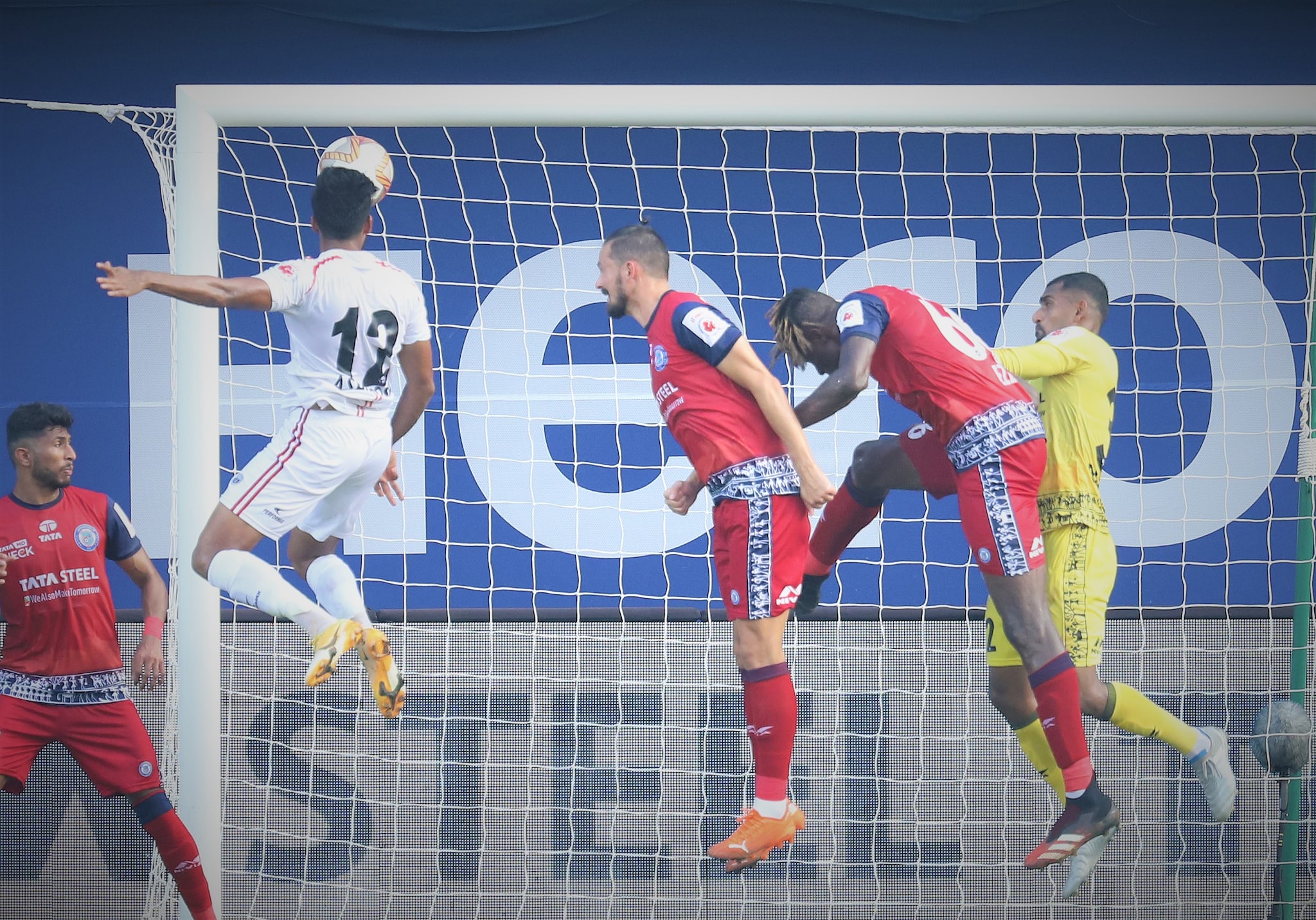 ISL 2020-21: Ashutosh Mehta, Deshorn Brown Score as NorthEast United ...