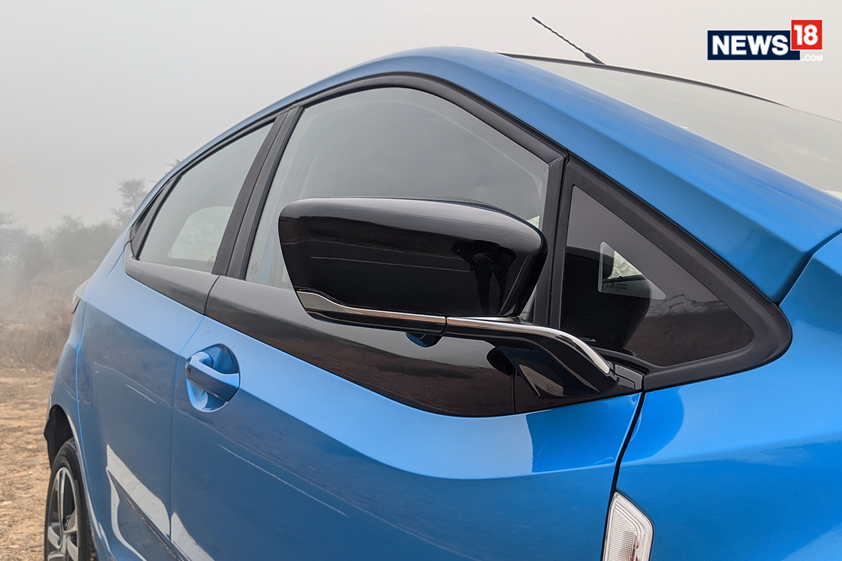 See Pics: Tata Altroz iTurbo Detailed Image Gallery of Design, Interior ...