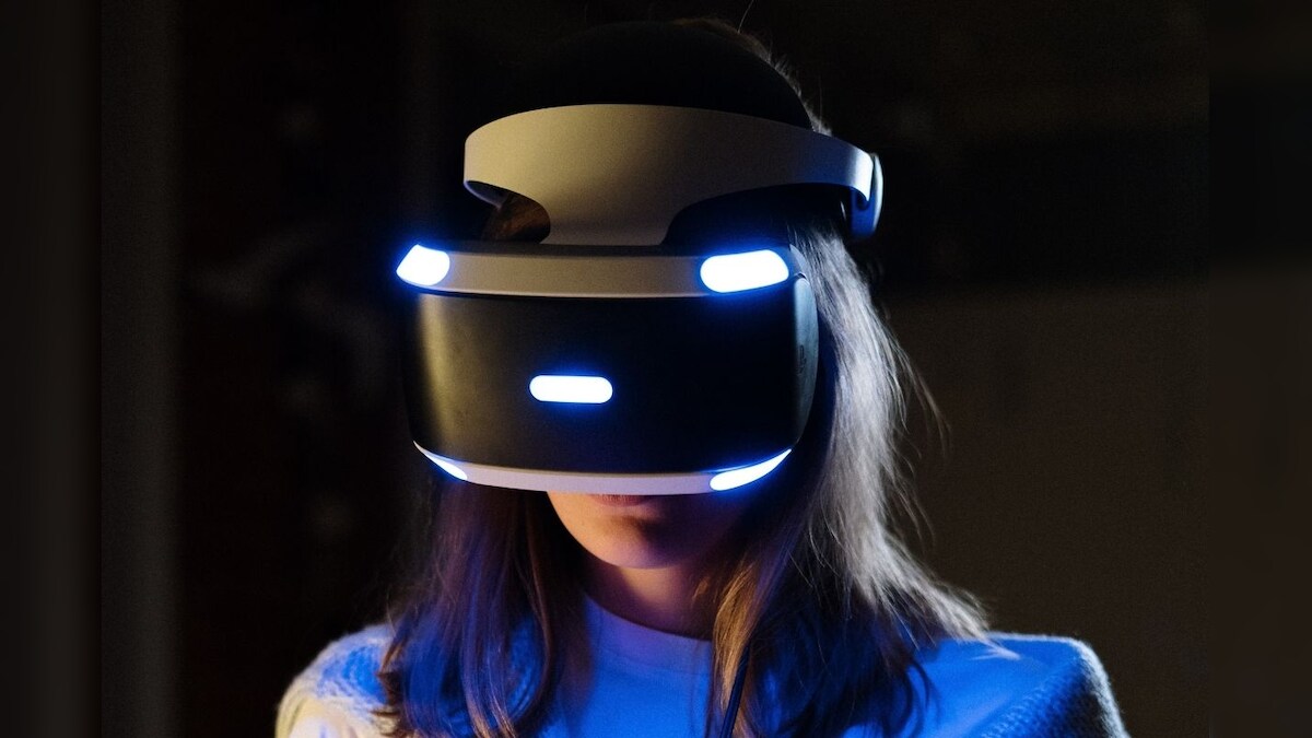 Apple's AR/ VR Headsets Will Be Expensive, Niche Products: Here's What ...