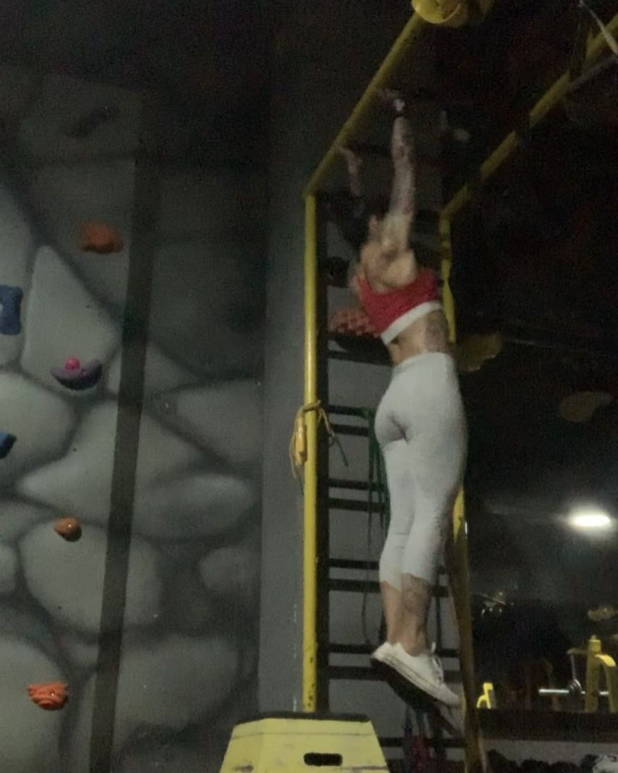 Bani J's Workout Pictures Will Inspire You to Hit the Gym - News18