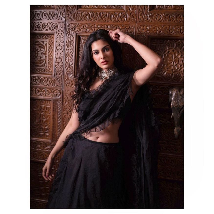 Amyra Dastur Scales Up Her Style Game In New Instagrams. Check Out ...