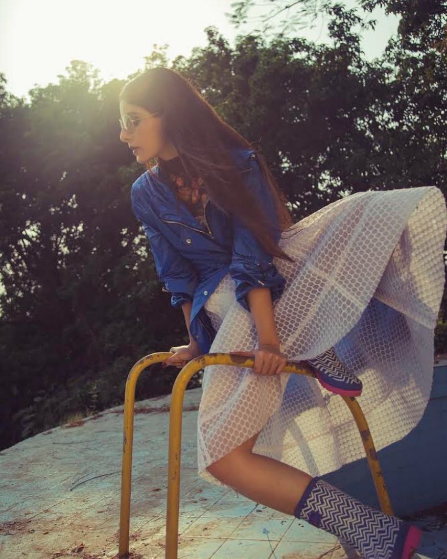 'Mirzapur 2' Star Isha Talwar is a True Diva in Real Life; See Her ...