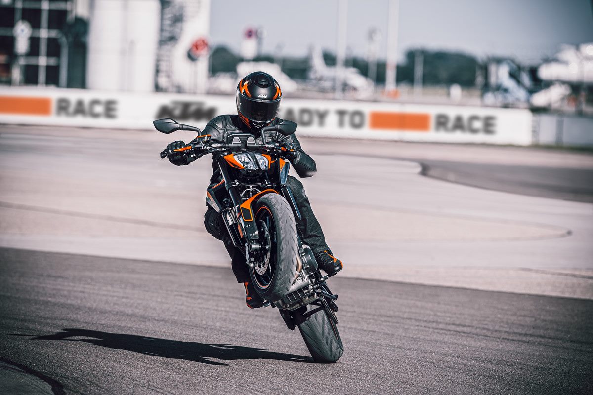 KTM 890 Duke Unveiled Globally: Here's a Closer Look at the 790-Duke's ...