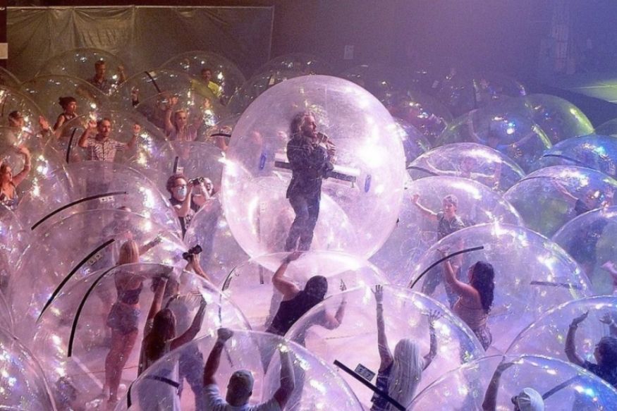 New Normal? With Space Bubbles, This is What Concerts Look Like During ...