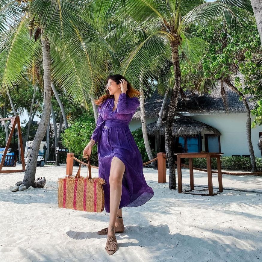 Kishwer Merchant Bares It All in a Gorgeous Holiday Post - News18