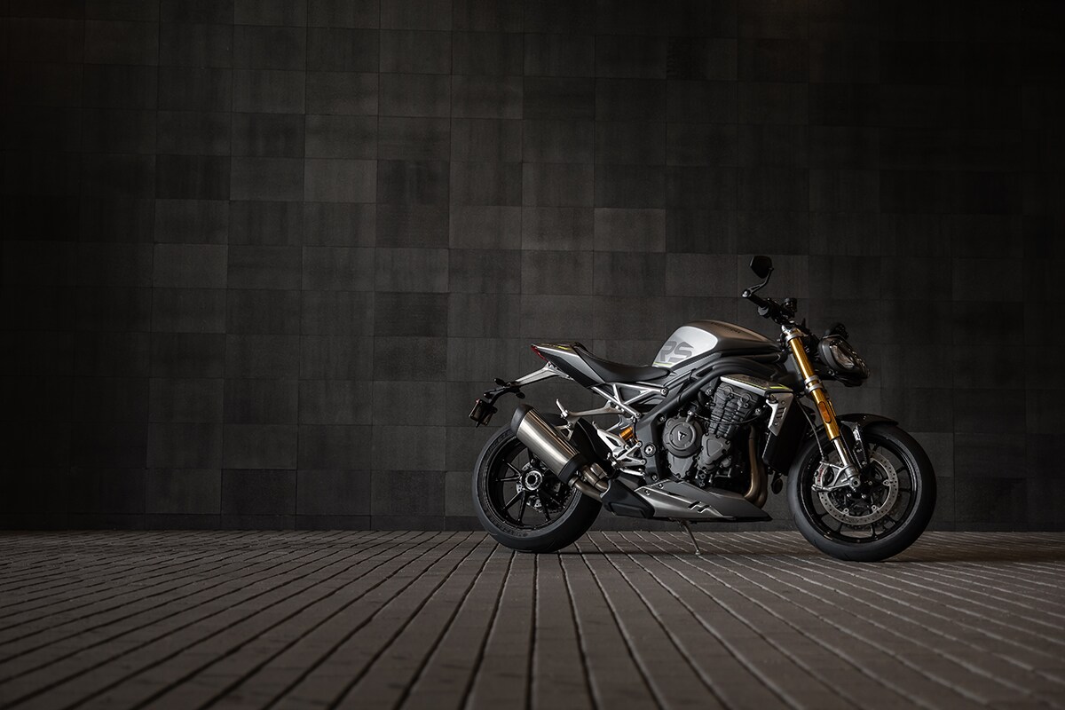 In Pics: Triumph Speed Triple 1200 RS Detailed Image Gallery of Design ...