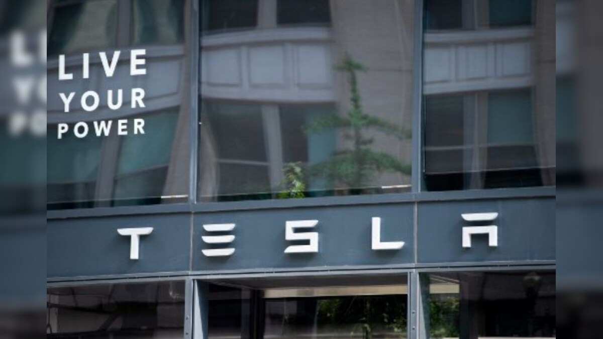 Tesla Apologizes After Customer Protests at Auto Shanghai, to Share Car ...
