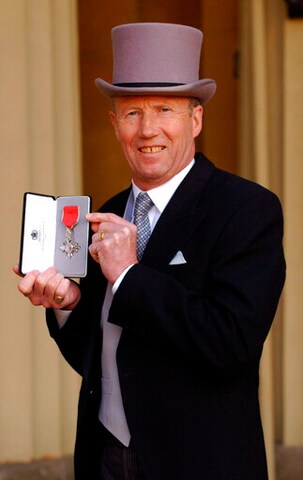 Manchester City's Title-winning Great Colin Bell Dies At 74 - News18