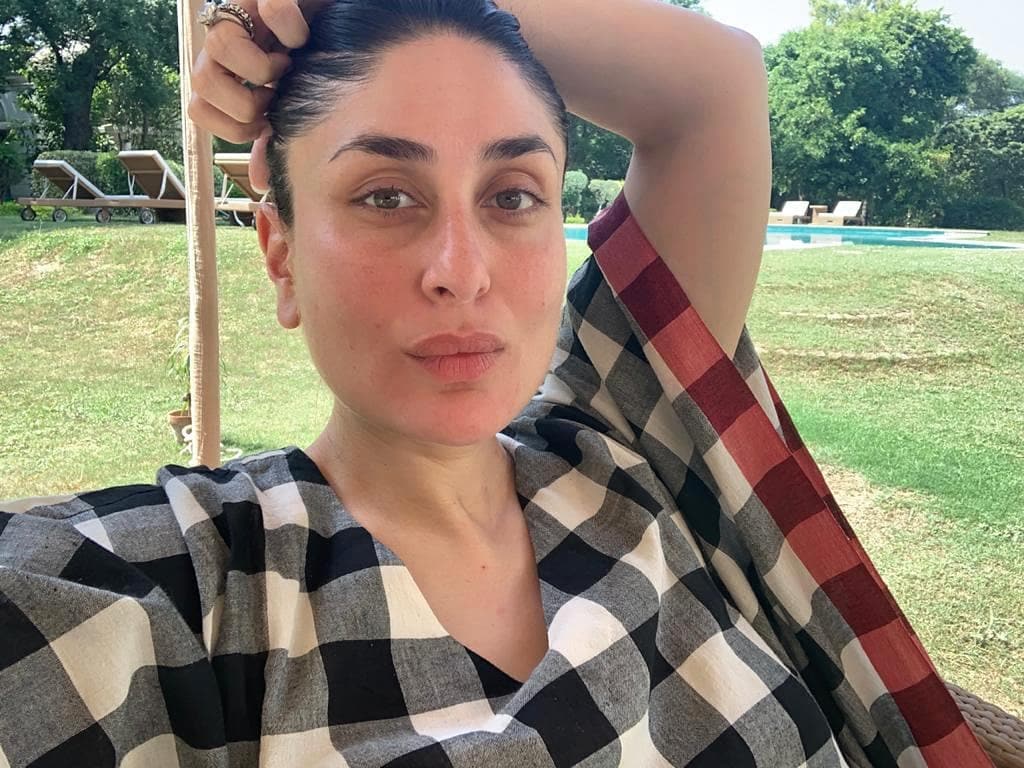 Kareena Kapoor Khan Pouts In Latest Instagram Post, See The Pout Queen ...