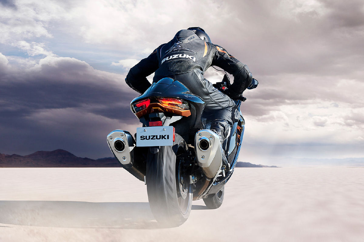 All-New Suzuki Hayabusa Unveiled, Check out the Updated 'Dhoom Bike' in ...