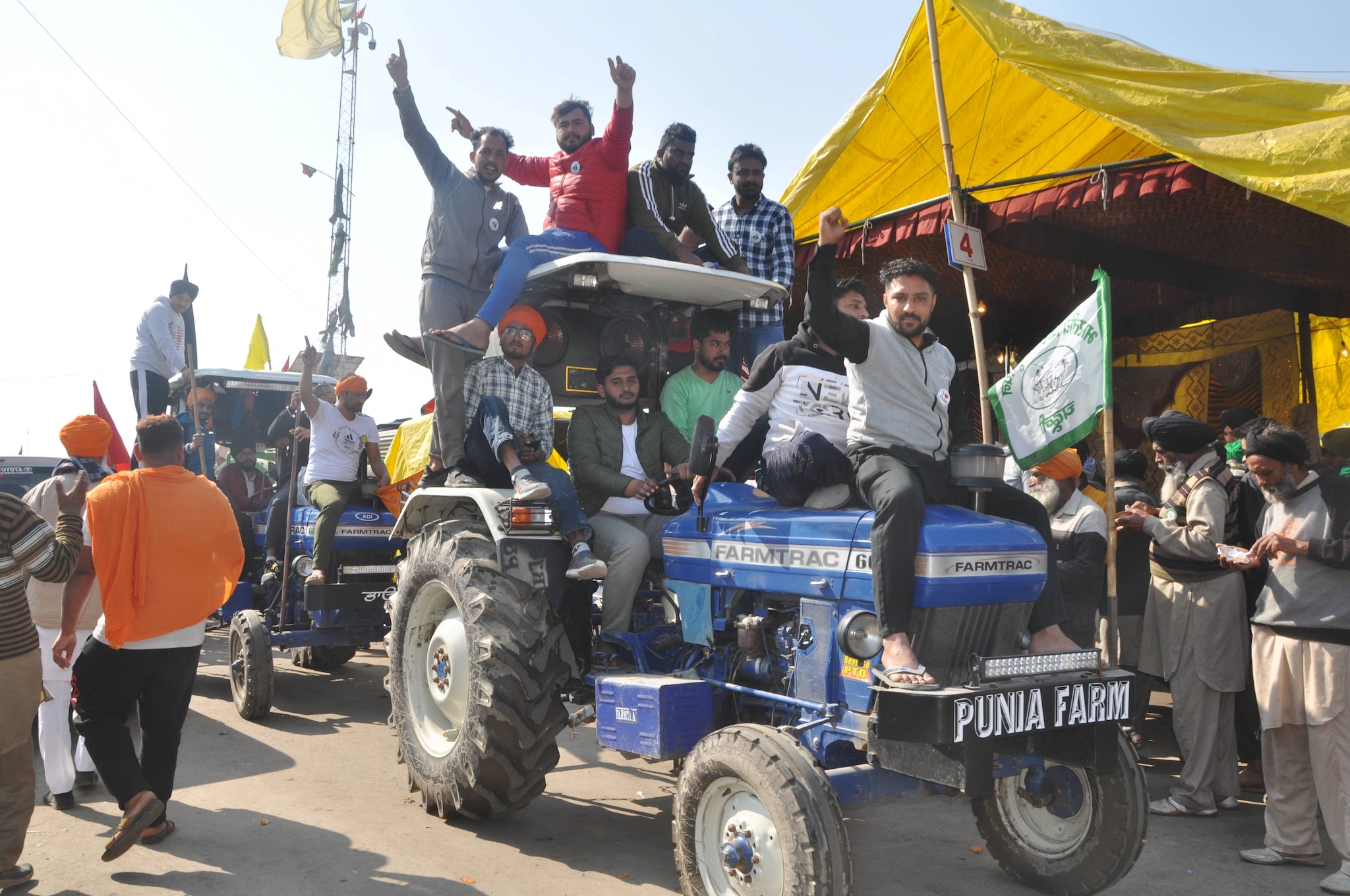 In Photos: Agitating Farmers Hold Countrywide Chakka Jam, Block Roads ...