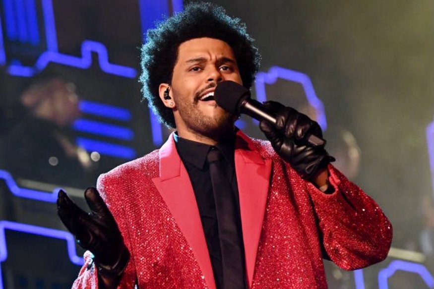 Photos: 10 Best Moments from The Weeknd's 2021 Super Bowl Halftime Show ...