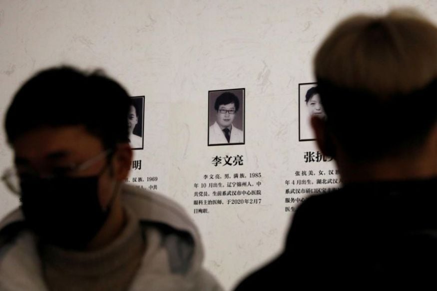Wuhan Residents Honour Covid-19 'Whistleblower' Doctor Li Wenliang a ...