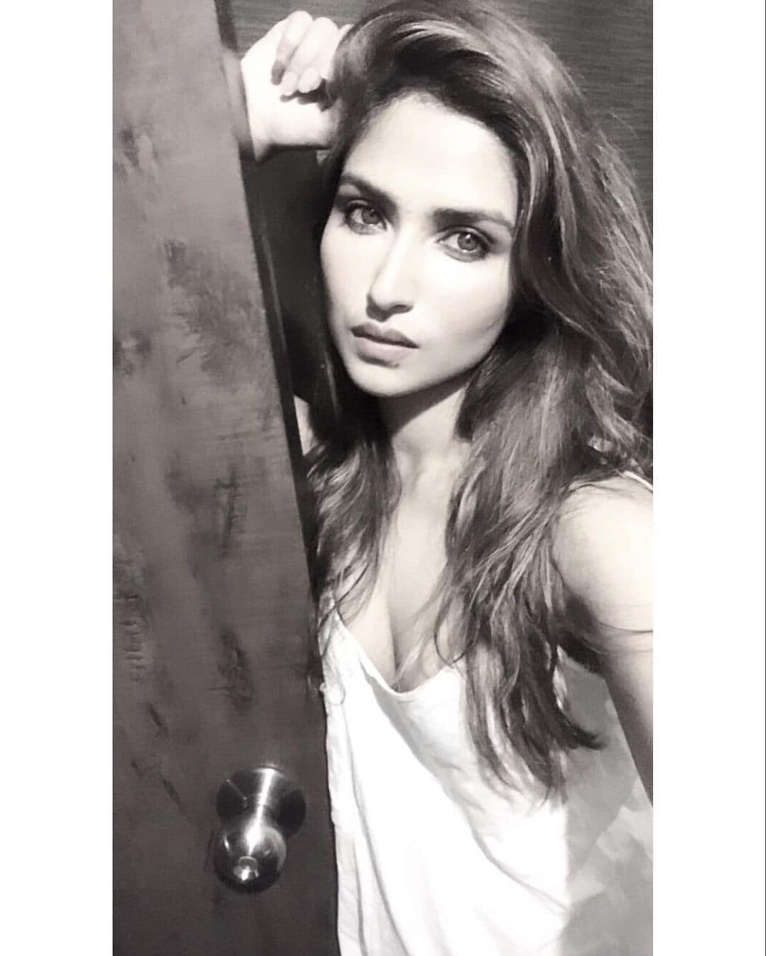 Pranutan Bahl Bowls Fans Over With Her Sensuous Monochrome Photos On ...