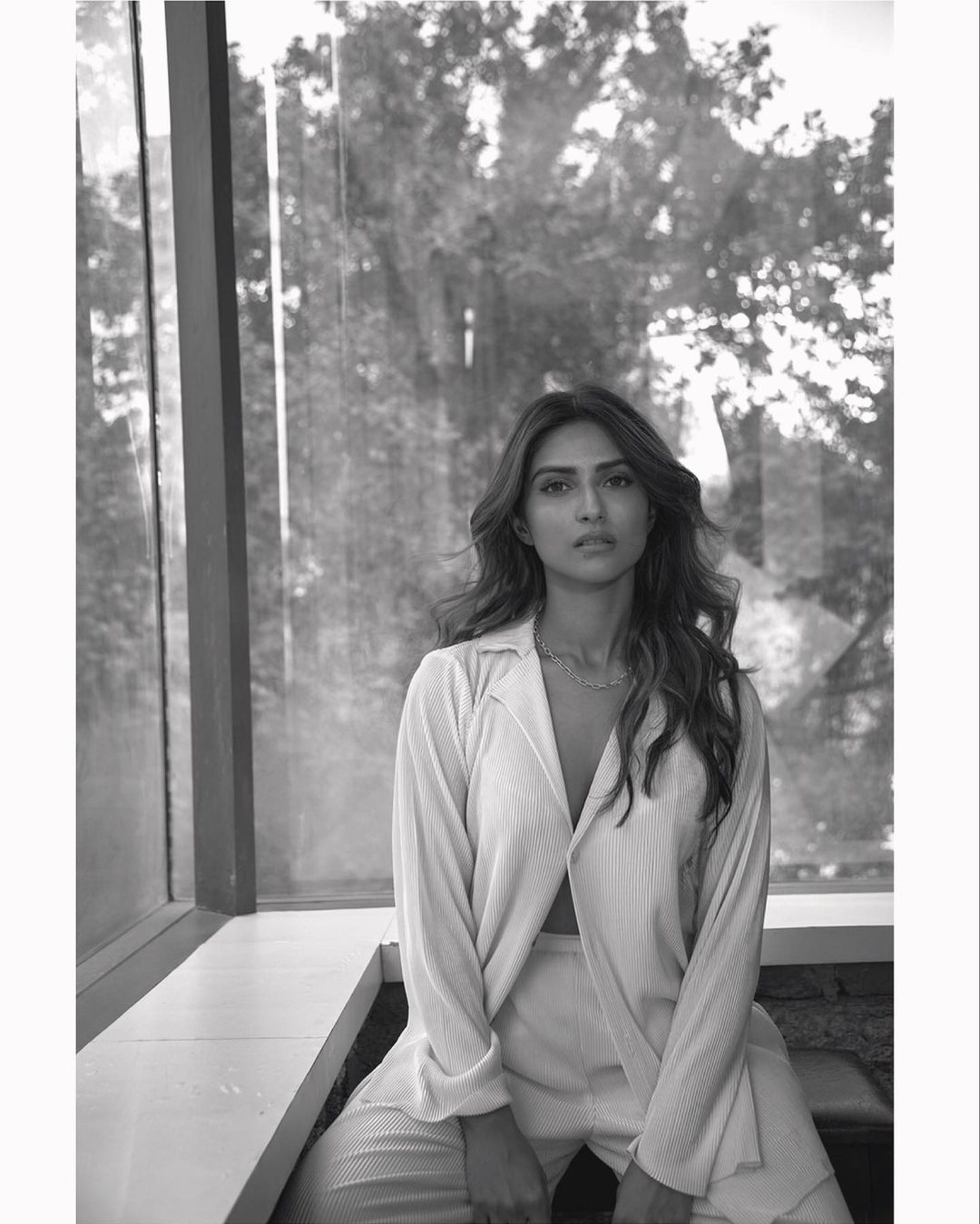 Pranutan Bahl Bowls Fans Over With Her Sensuous Monochrome Photos On Social Media - News18