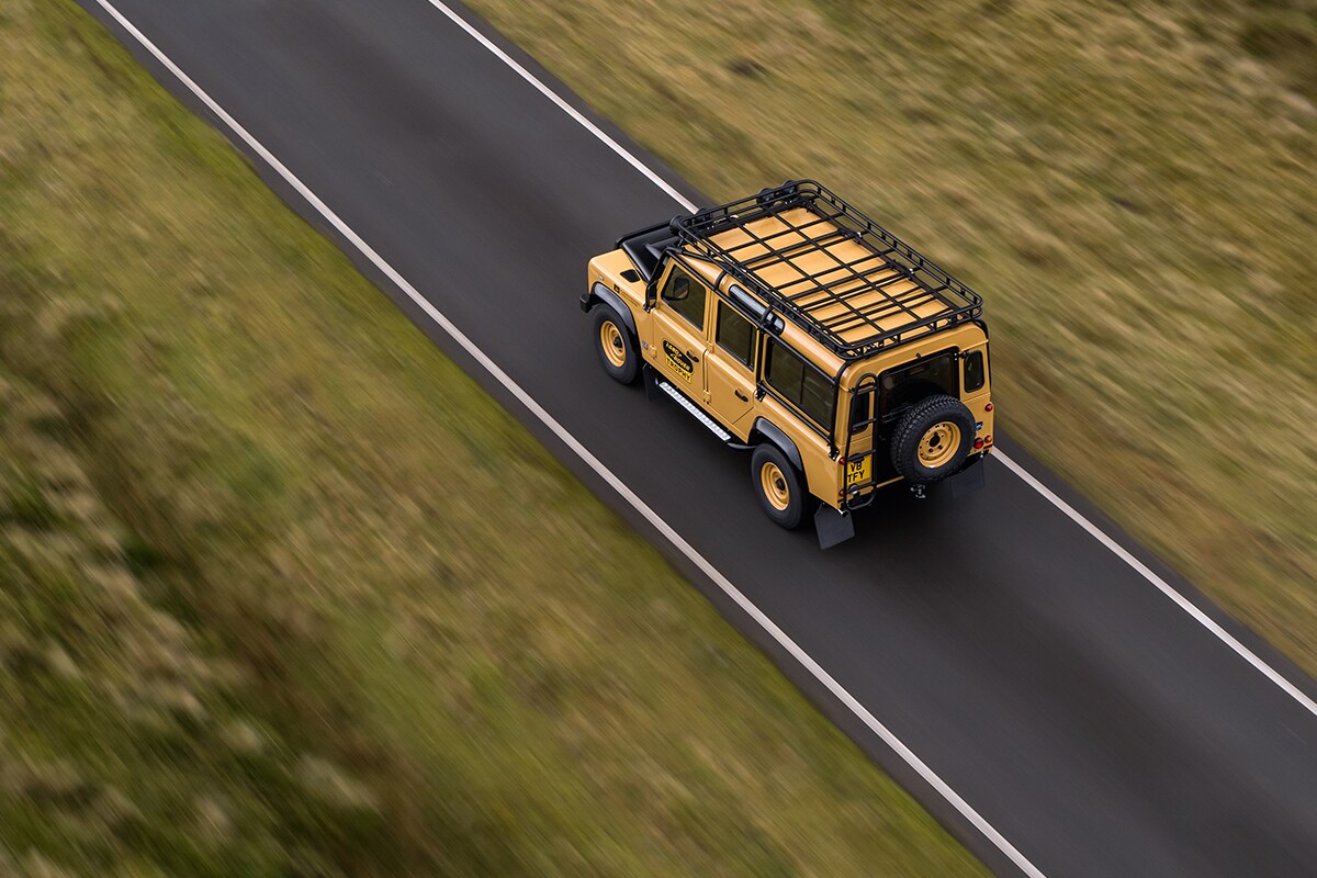 In Pics: Land Rover Classic Defender Works V8 Trophy Detailed Image ...