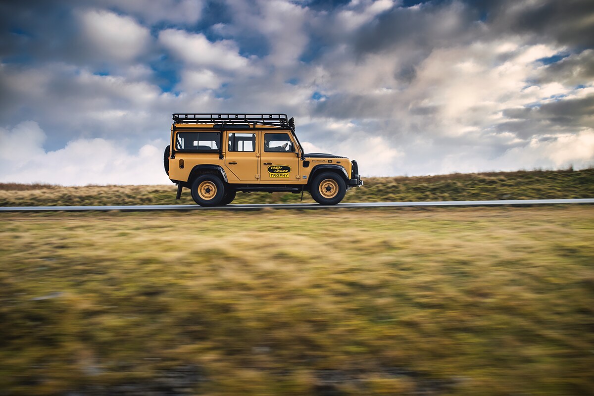 In Pics: Land Rover Classic Defender Works V8 Trophy Detailed Image ...