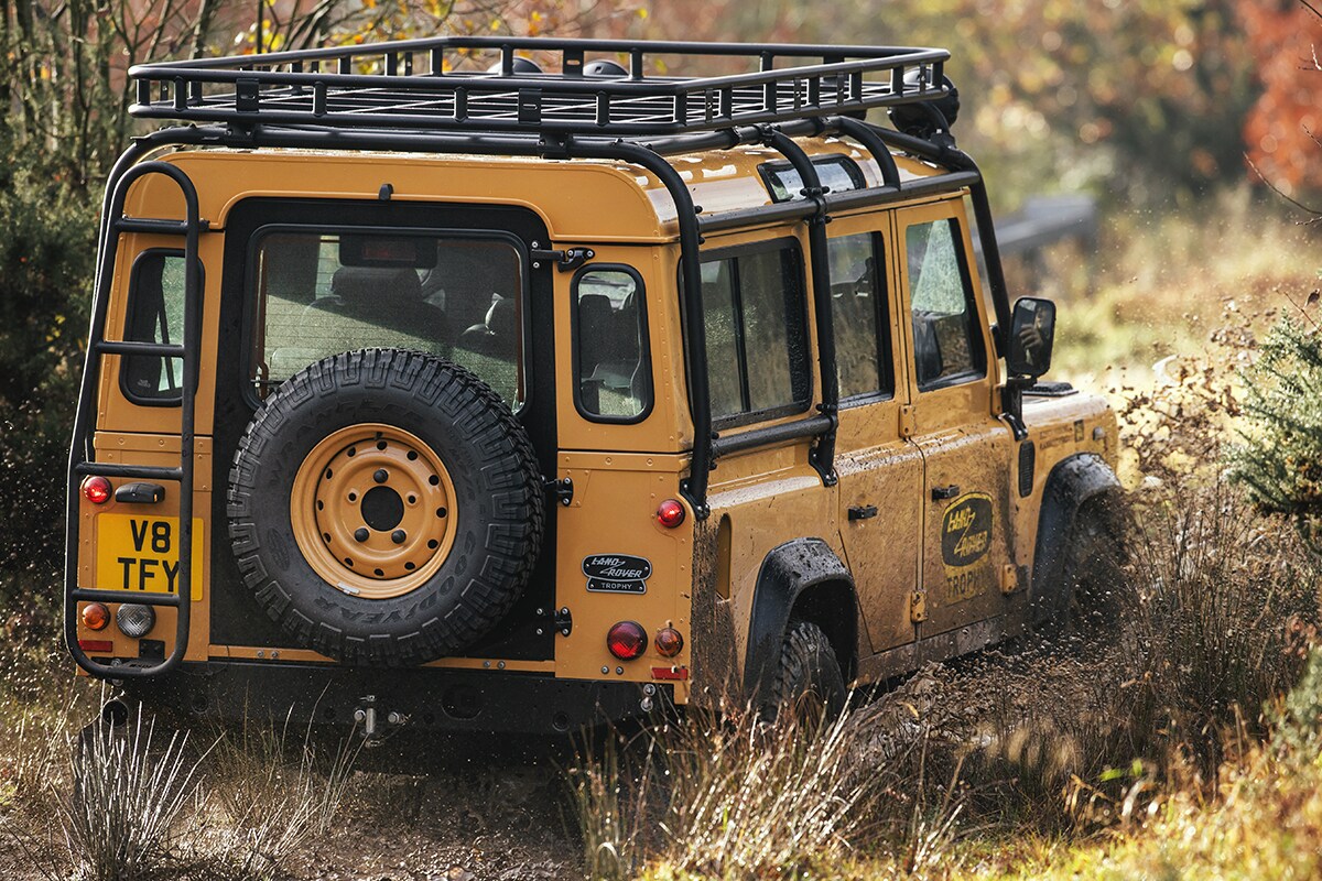 In Pics: Land Rover Classic Defender Works V8 Trophy Detailed Image ...