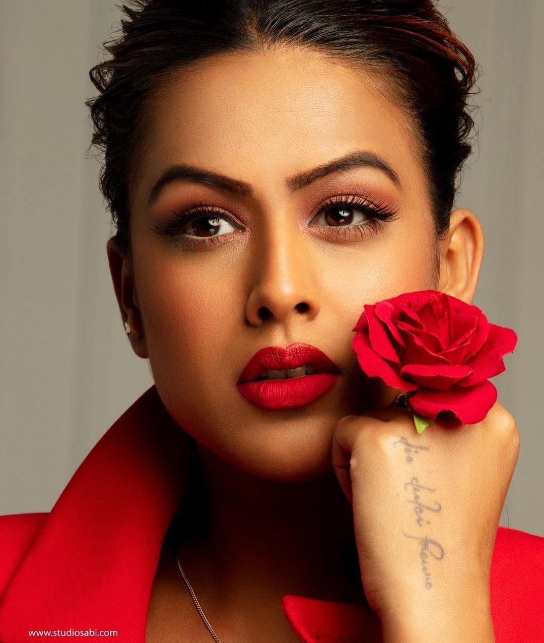 Nia Sharma Is A Sight In White, Looks Hot, Sexy And Sensuous In These ...